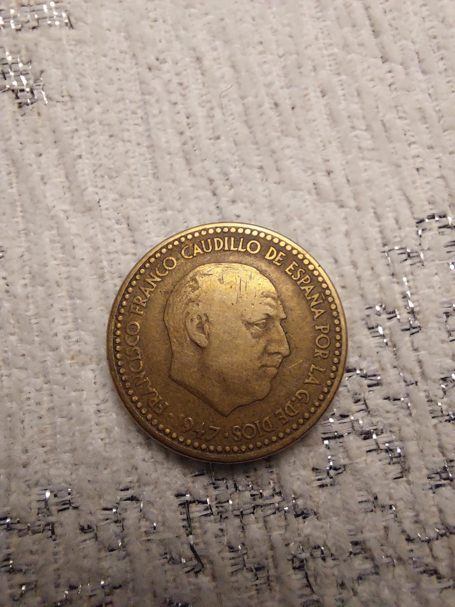 Una Peseta 1947 " fautee" - Espagne - Forums Numismatique.com